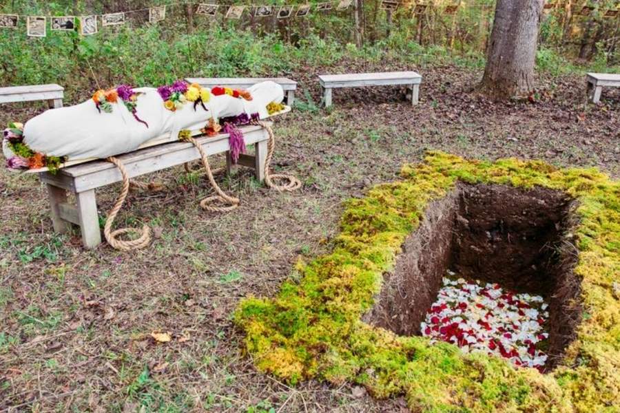 Green Burial In Australia: A Full Guide - Mornington Green Legacy Gardens